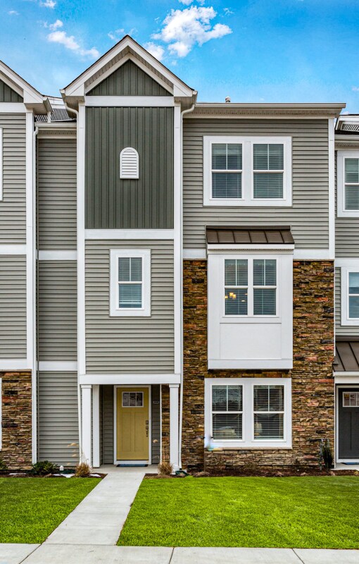 2003 Laycock Ln - 2003 Laycock Ln Suffolk VA 23435 | Apartment Finder