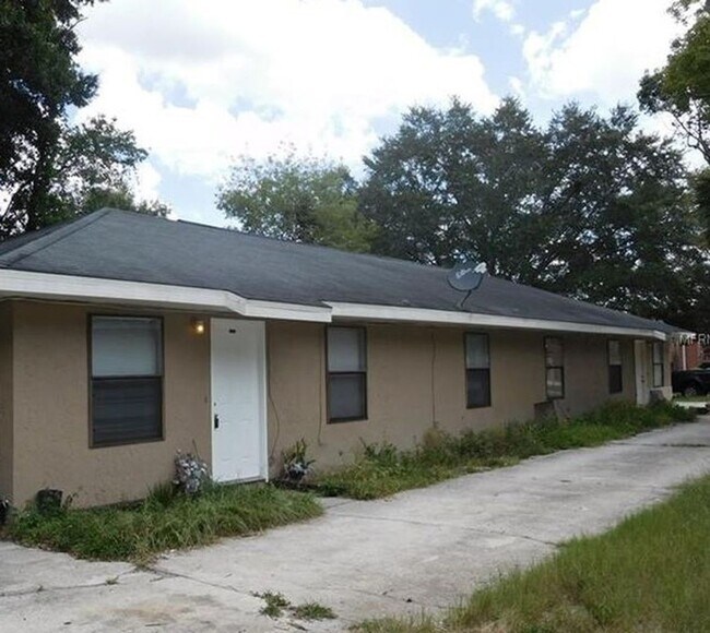 Maple Ave 2434 - 2434 S Maple Ave Sanford FL 32771 | Apartment Finder