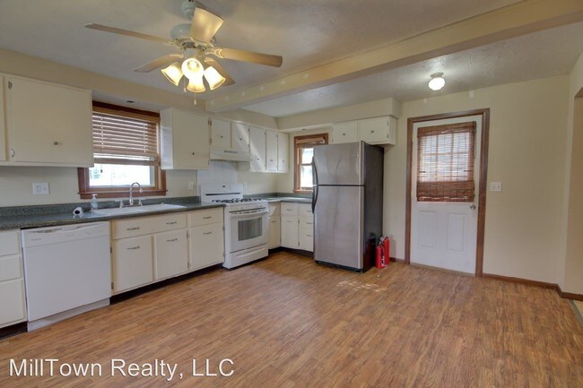 204 E Franklin St - 204 E Franklin St Eldridge IA 52748 | Apartment Finder 204 E Franklin St - 204 E Franklin St Eldridge IA 52748 | Apartment Finder