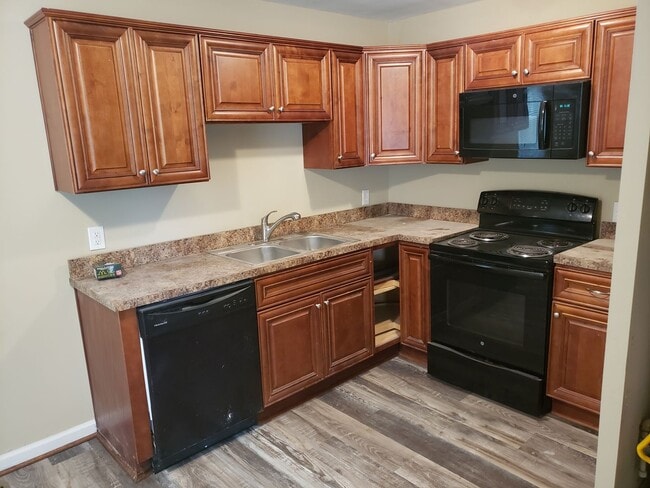 SNUG HARBOR - 1363 Sunset Dr Norfolk VA 23503 | Apartment Finder