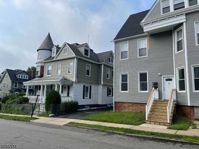 7 Prospect Terrace - 7 Prospect Terrace East Orange NJ 07017 ...