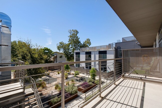 Luxurious Contemporary Condo in the Heart ... - 1701 MLK Jr Blvd Austin ...