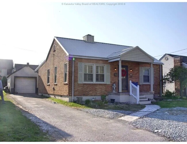 6528 Maccorkle Ave SE - 6528 Maccorkle Ave SE Charleston WV 25304 ...