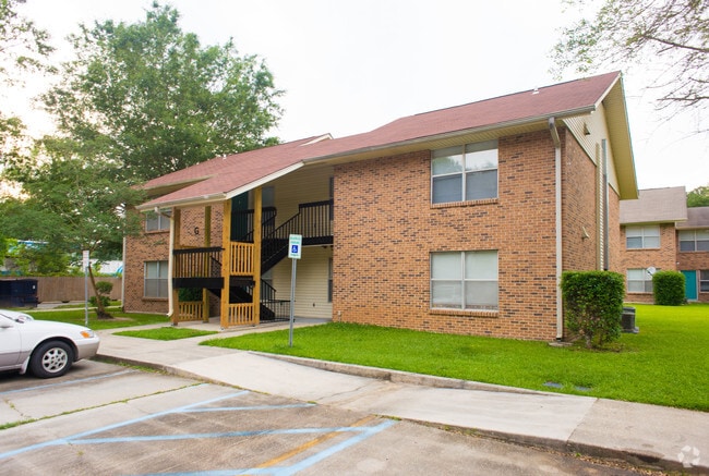 Maple Ridge - 20284 Highway 36 Covington LA 70433 | Apartment Finder