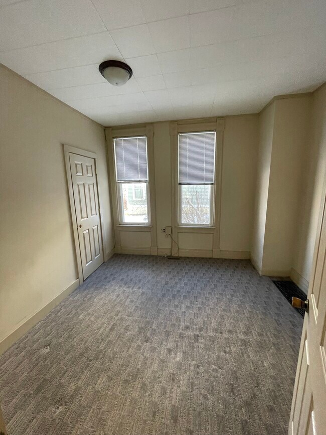 315 N Main St - 315 N Main St Princeton IL 61356 | Apartment Finder