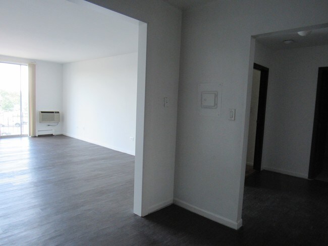 Northgate Addison Apartments - 900 N Rohlwing Rd Addison IL 60101 ...