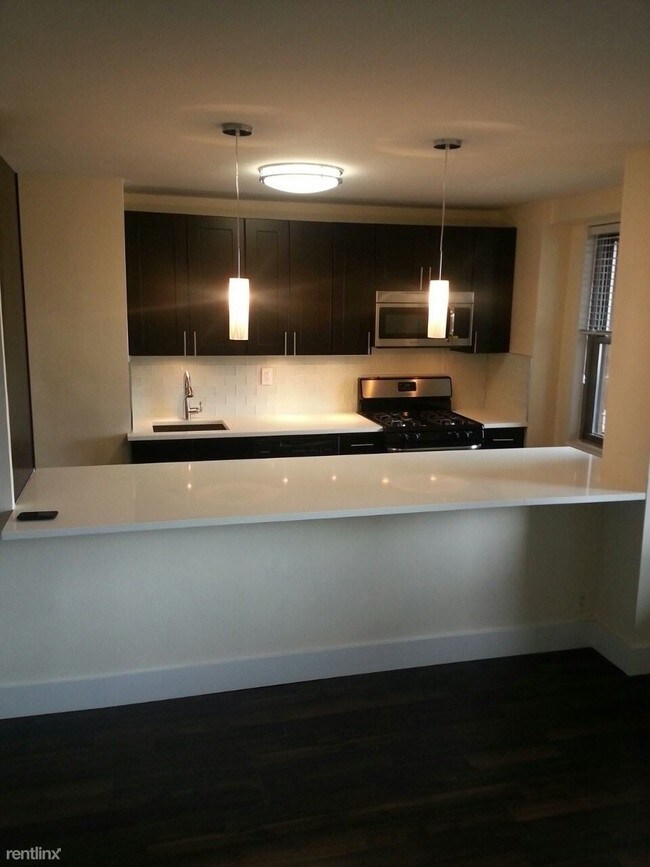 10420 Queens Blvd - 10420 Queens Blvd Forest Hills NY 11375 | Apartment ...