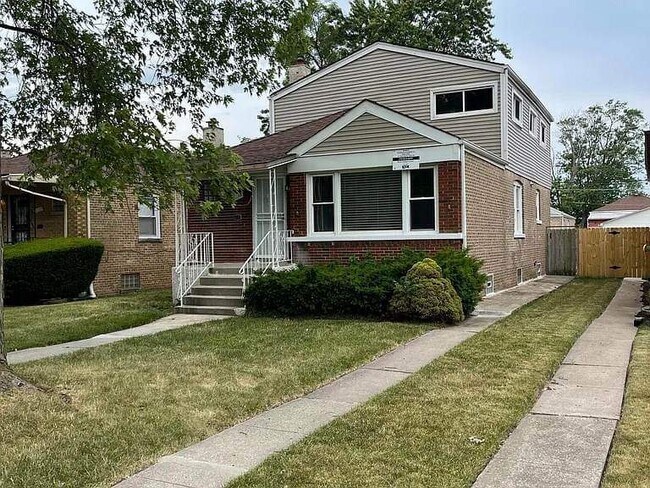 12218 S Loomis St - 12218 S Loomis St Chicago IL 60643 | Apartment Finder