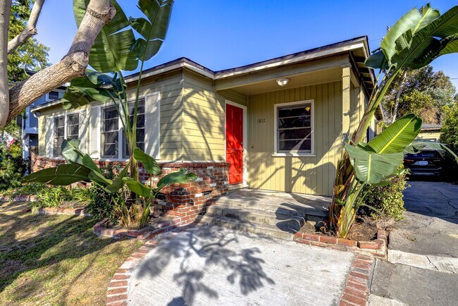 Stunning 4 bedroom home in the heart of Ma... - 1612 Magnolia Ave ...