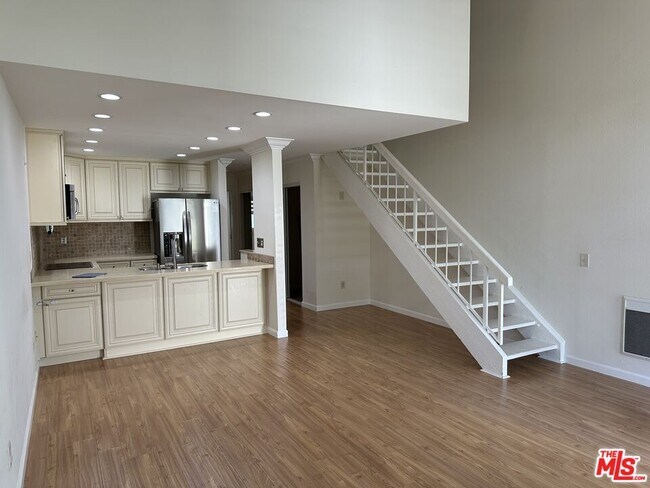 21323 Norwalk Blvd - 21323 Norwalk Blvd Hawaiian Gardens CA 90716 ...