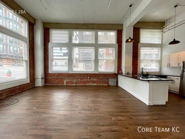 Large first floor loft downtown! - 934 Broadway Blvd Kansas City MO 64105 | Apartment Finder