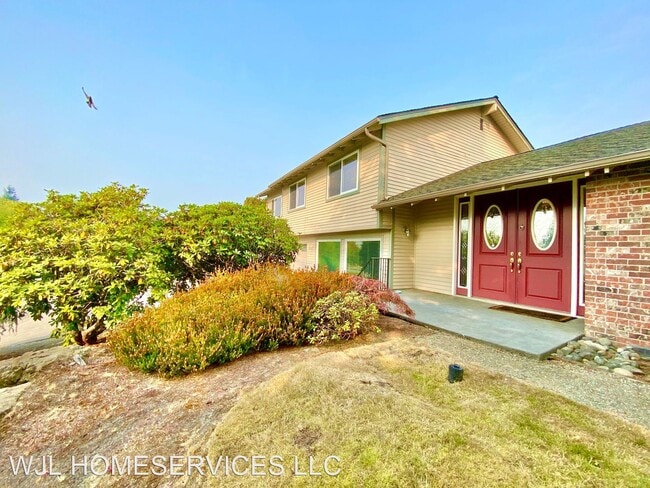 4 br, 2.5 bath House - 1818 121st Ave SE - 1818 121st Ave SE Bellevue ...