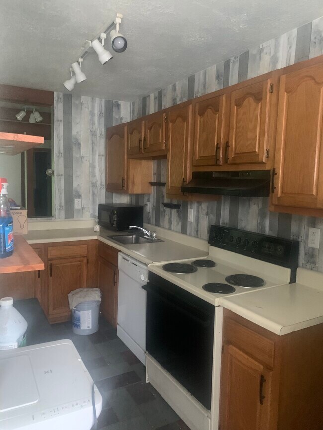 420 Manor Harrison City Rd - 420 Manor Harrison City Rd Harrison City ...