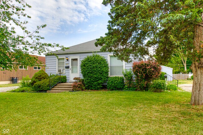 5378 W 10th St - 5378 W 10th St Speedway IN 46224 | Apartment Finder