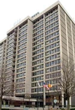 Illini Tower - Champaign, IL | Apartment Finder