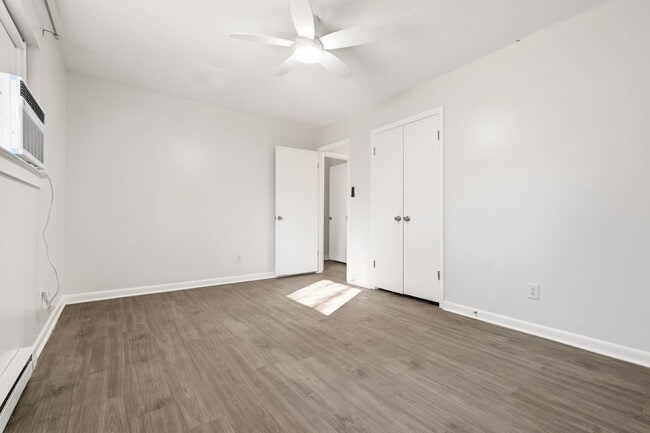 2be / 1ba Cute Apartment - Open to Undergrads - IMMEDIATE MOVE-IN - C6 ...