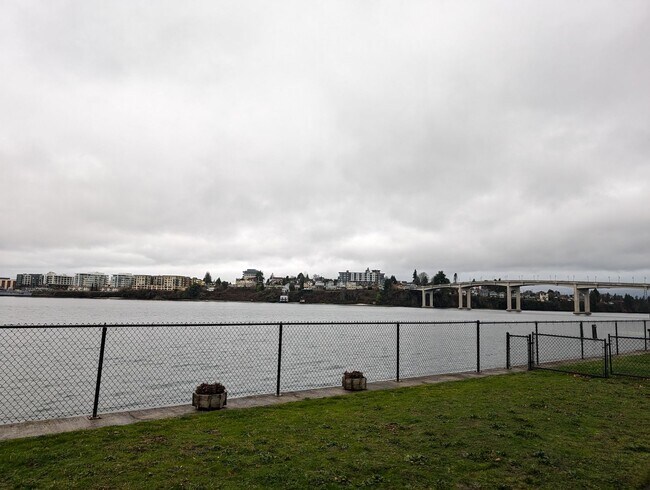 2-Bedroom Waterfront Home in Manette - 305 Shore Dr Bremerton WA 98310 ...