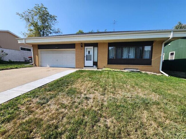 551 Capitol Beach Blvd - 551 Capitol Beach Blvd Lincoln NE 68528 ...