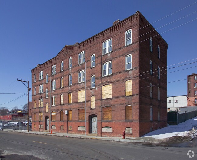 62-64 Commercial St - 62-64 Commercial St Holyoke MA 01040 | Apartment ...