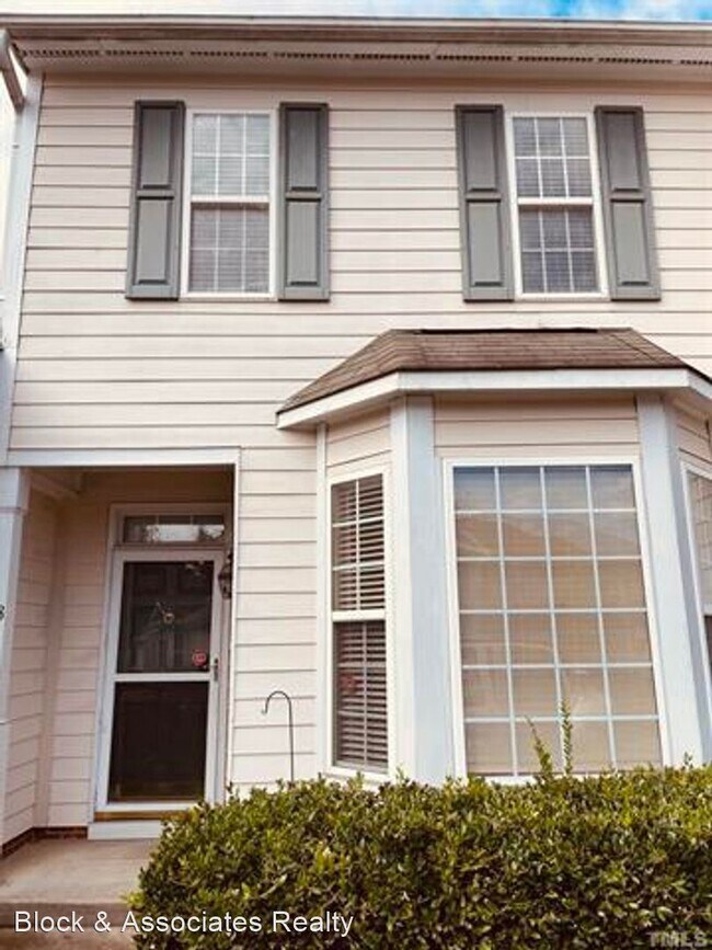 2 br, 2 bath House - 33 Signet Dr - 33 Signet Dr Durham NC 27704 ...