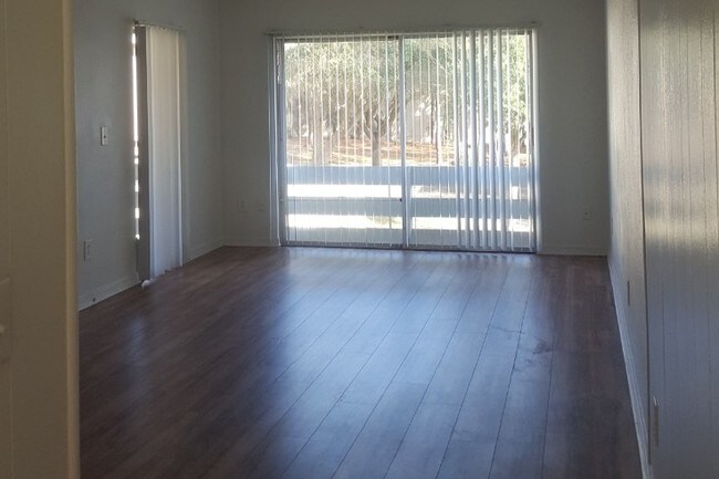 Oak Ridge Apartments - 13333 Ridge Rd Largo FL 33778 | Apartment Finder