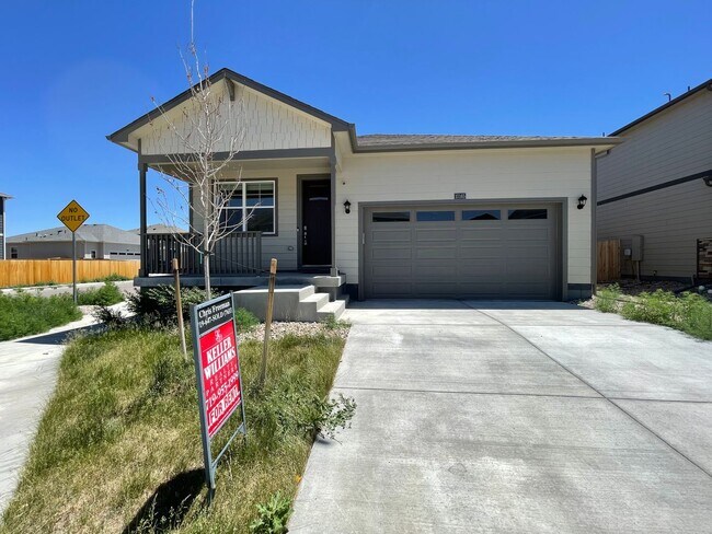 ADORABLE 3 BEDROOM HOME IN LORSON RANCH!!! CLOSE TO FORT CARSON ...