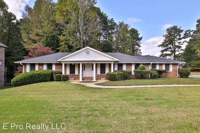 3 br, 2 bath House - 5055 Cascade Rd SW - 5055 Cascade Rd Atlanta GA ...