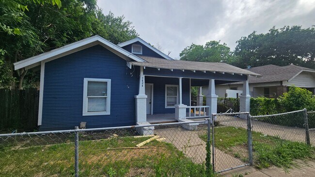 Single-family house in 76105 - 3424 K Avenue Fort Worth TX 76105 ...