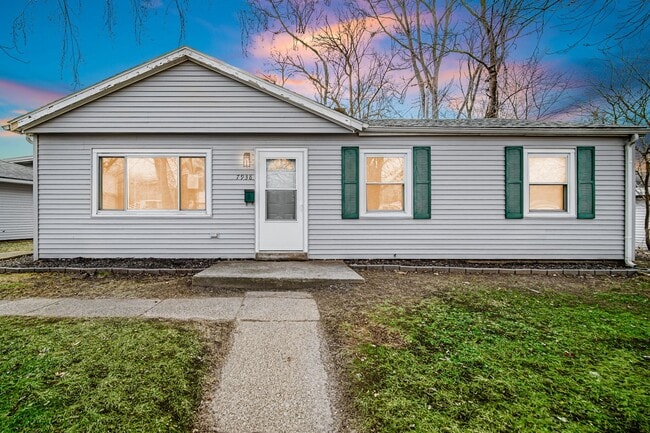 3 Bedroom 1 Bathroom House for rent! - 7938 S White Oak Ln Hammond IN ...
