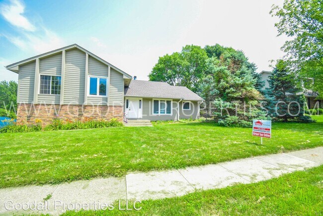 2 br, 1 bath House - 1313 NW 92nd St (Right) - 1313 NW 92nd St Clive IA ...