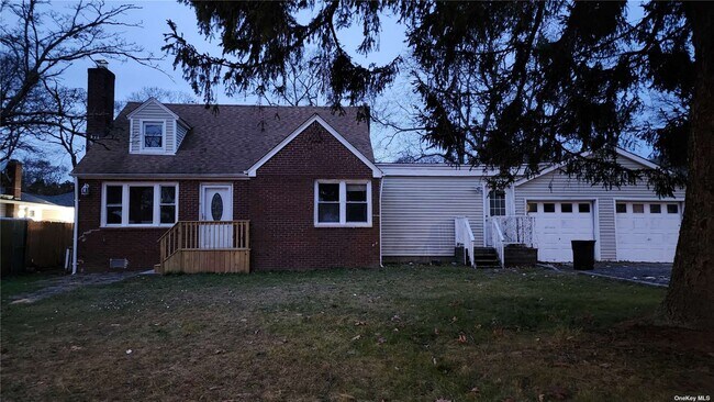 29 St George Dr - 29 St George Dr Shirley NY 11967 | Apartment Finder