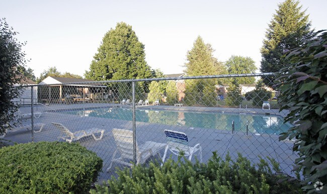 Milham Meadows Apartments - 6103 Mallard Cir Portage MI 49024 ...