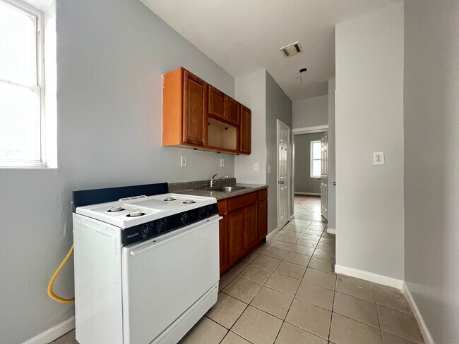 603 Broadway - 603 Broadway Newark NJ 07104 | Apartment Finder