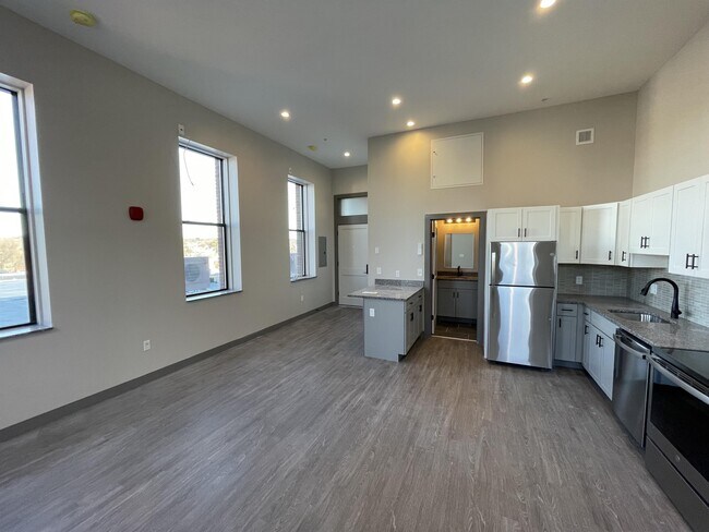 56 Oak Terrace - 56 Oak Terrace Haverhill MA 01832 | Apartment Finder