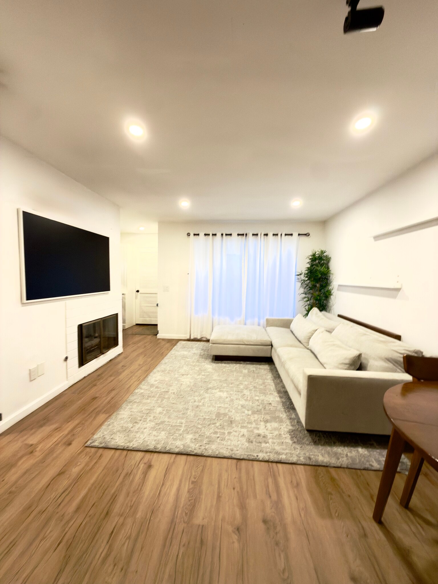 7334 Quill Dr - 7334 Quill Dr Downey CA 90242 | Apartment Finder