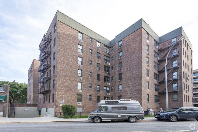 35-15 Leverich St - 35-15 Leverich St Jackson Heights NY 11372 ...