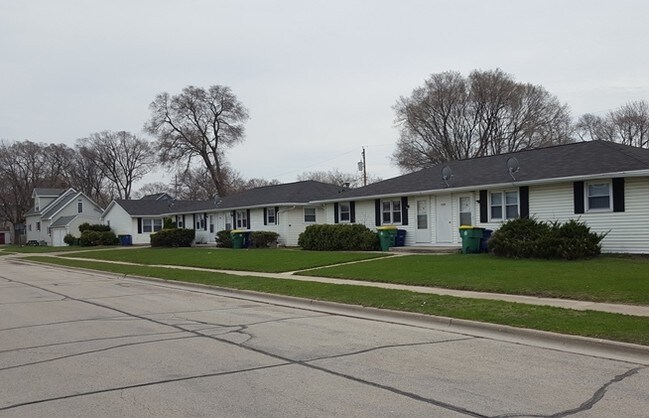 1250-1270 Doblon St - 1250-1270 Doblon St Green Bay WI 54302 ...