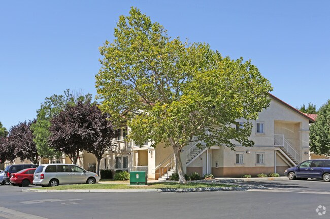 Sunnyside Apartments - 988 D St Merced CA 95341 | Apartment Finder