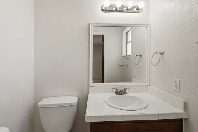 Charming 3 bed 2 bath for rent in Buena Vista area - 96 Flint Rock ...