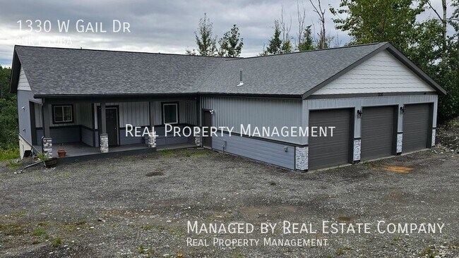 Lakeside Home with Three Car Garage & Two ... - 1330 W Gail Dr Wasilla ...