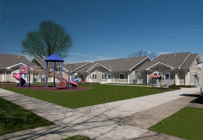 Morado Dwellings - 4th Ave @ 43rd Street Beaver Falls PA 15010 ...