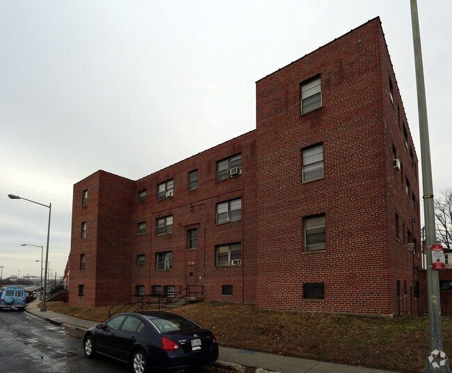 3318 E Capitol St NE - 3318 E Capitol St NE Washington DC 20019 ...