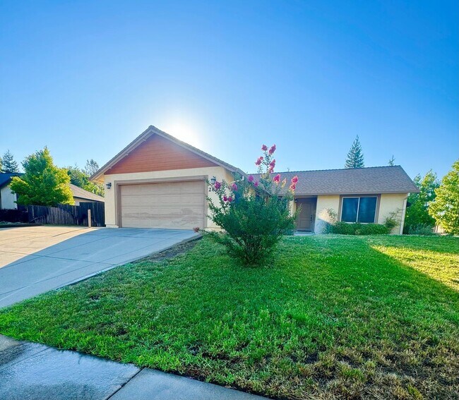 Beautiful Home in Windsor Estates - 2891 Chaucer Way Shasta Lake CA ...