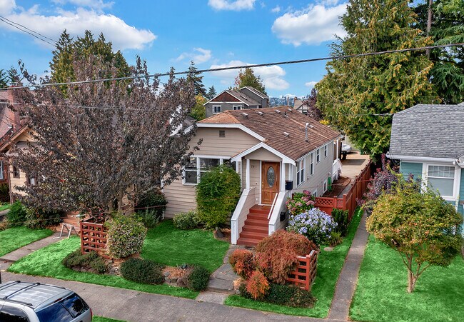 7911 5th Ave NE - 7911 5th Ave NE Seattle WA 98115 | Apartment Finder