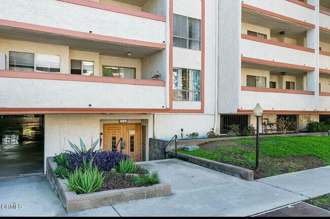 2444 E Del Mar Blvd - 2444 E Del Mar Blvd Pasadena CA 91107 | Apartment ...