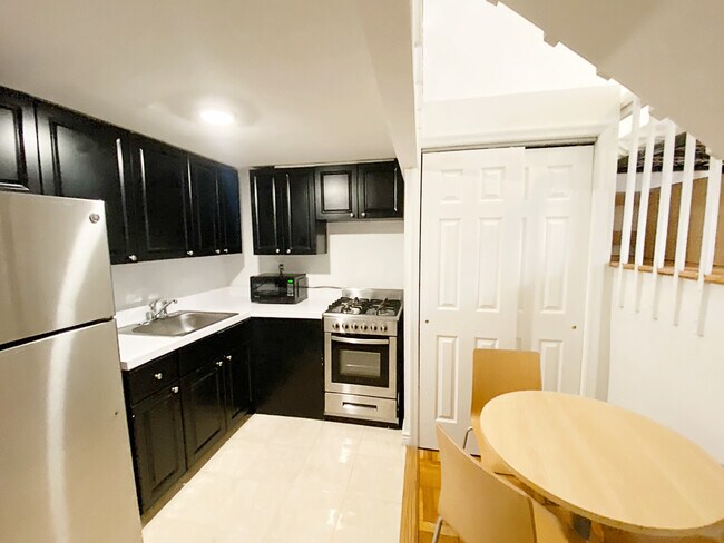 FOUND Study Upper East Side - Student Housing - 334 E 79th St New York ...