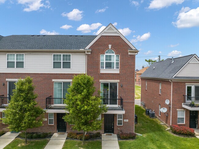 275 E Palmer St - 275 E Palmer St Detroit MI 48202 | Apartment Finder