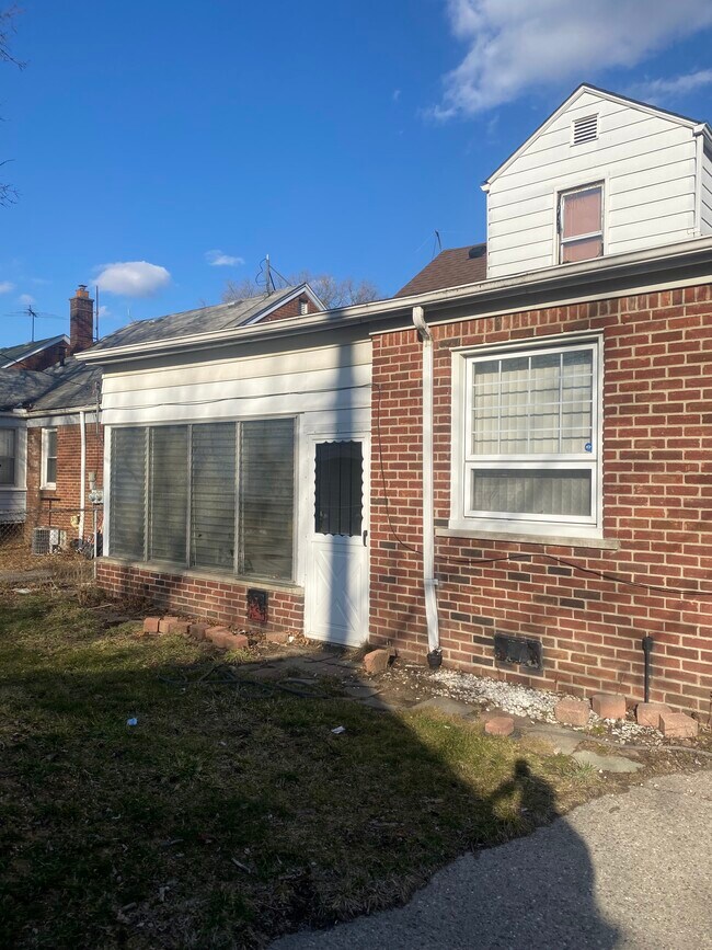 20083 Greydale Ave - 20083 Greydale Ave Detroit MI 48219 | Apartment Finder