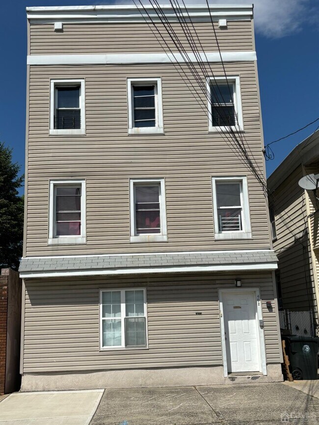 462 Compton Ave - 462 Compton Ave Perth Amboy NJ 08861 | Apartment Finder