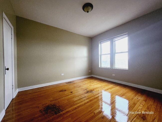 1546 N Parkside Ave - 1546 N Parkside Ave Chicago IL 60651 | Apartment ...